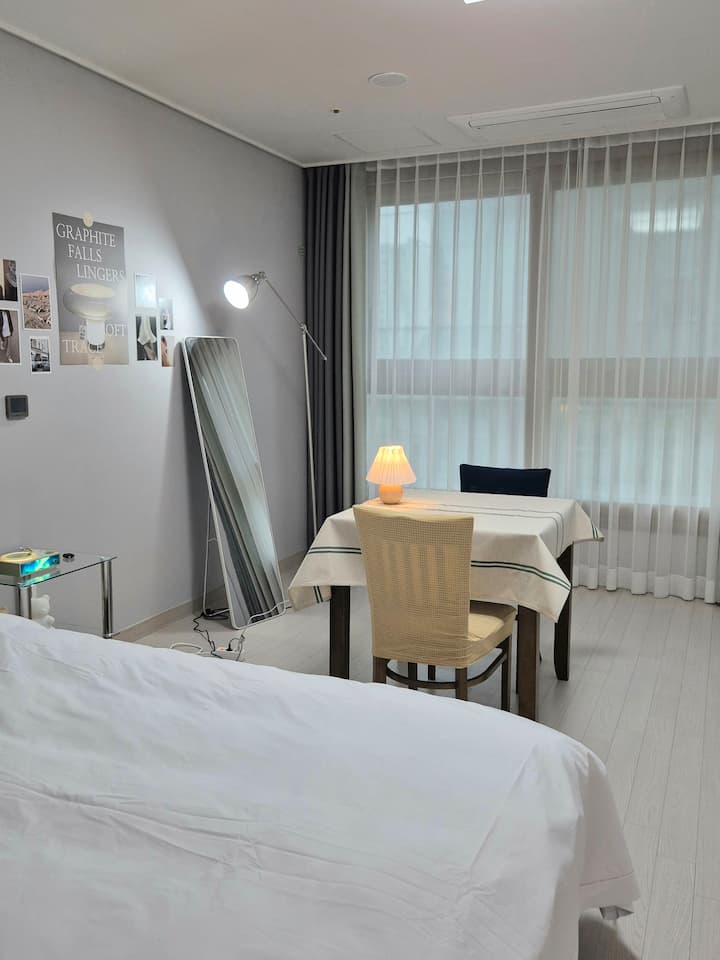 오픈특가67 / 공항5분#풀옵션#새가구#연동#신제주#모던하우스#신라면세점#짐보관ok - Jeju-si