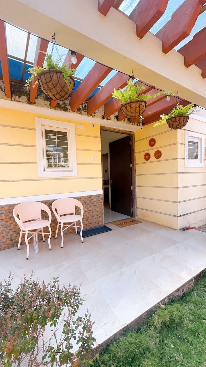 Hari Om "Bliss 24" - Ganpatipule