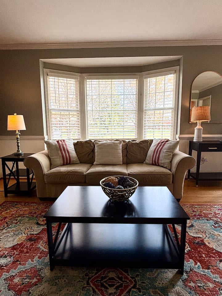 Cozy & Peaceful Rancher - Ivanhoe Lake, Mechanicsville