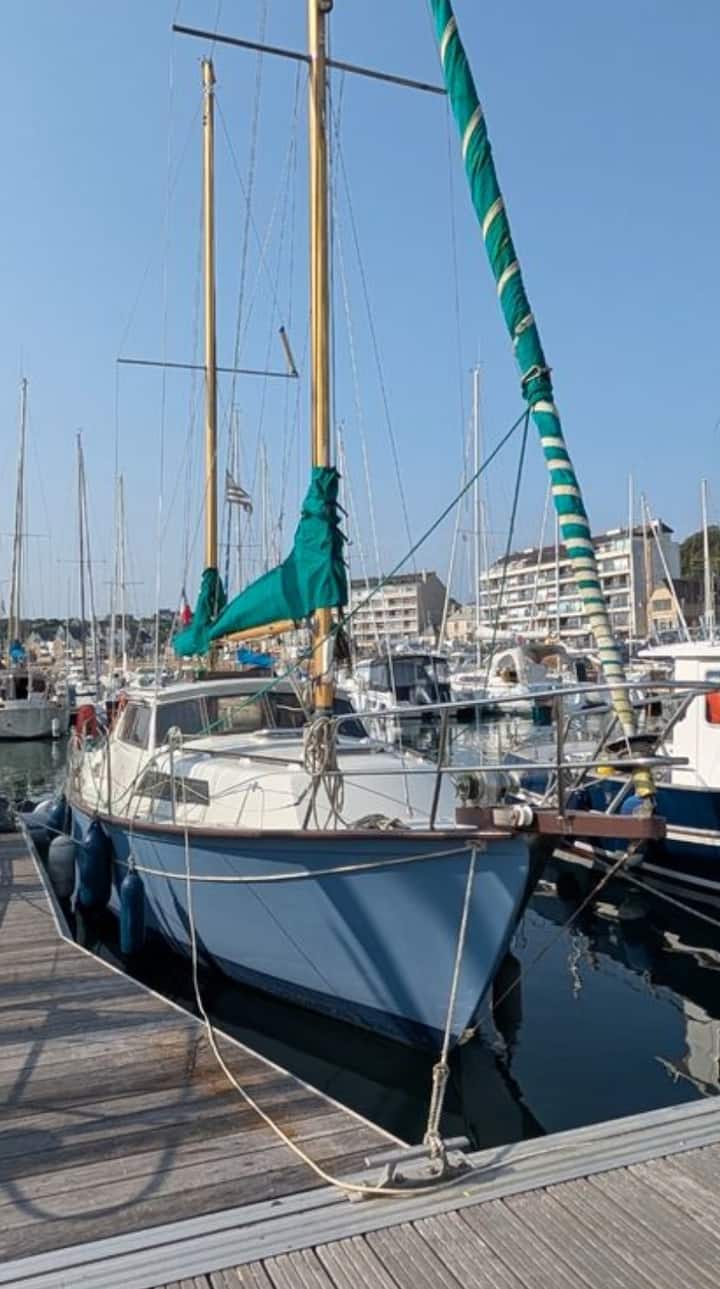 Nuit Insolite Sur Un Voilier - Lannion