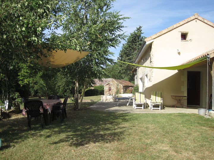 Maison De Campagne Sur Domaine - Animaux Bienvenus - Saint-Savin