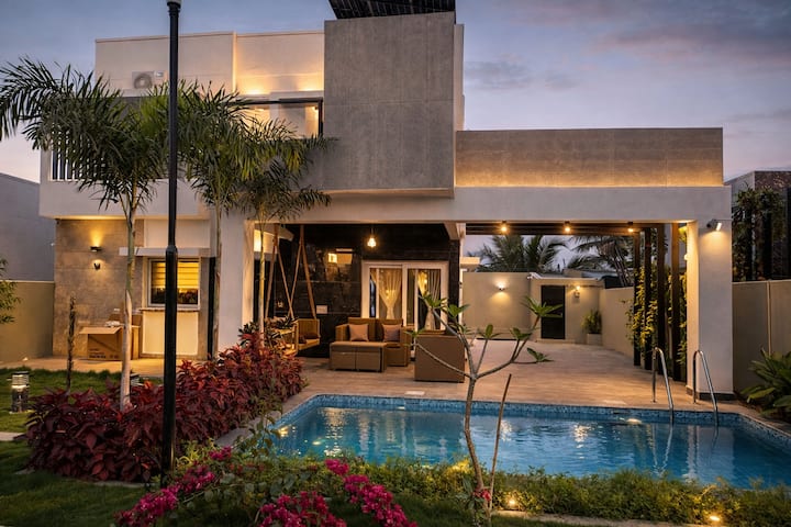 Villa In Hosur
#47 Urban Escape Private Pool & Bbq - Hosur