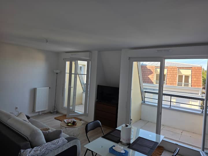 Studio Cosy Avec Terrasse – Cdg  Paris  Villepinte - Aulnay-sous-Bois