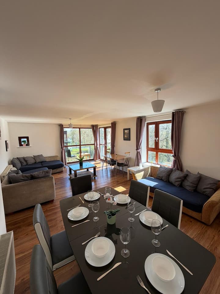 Superb 3-bed Residence Airport - Ashbourne