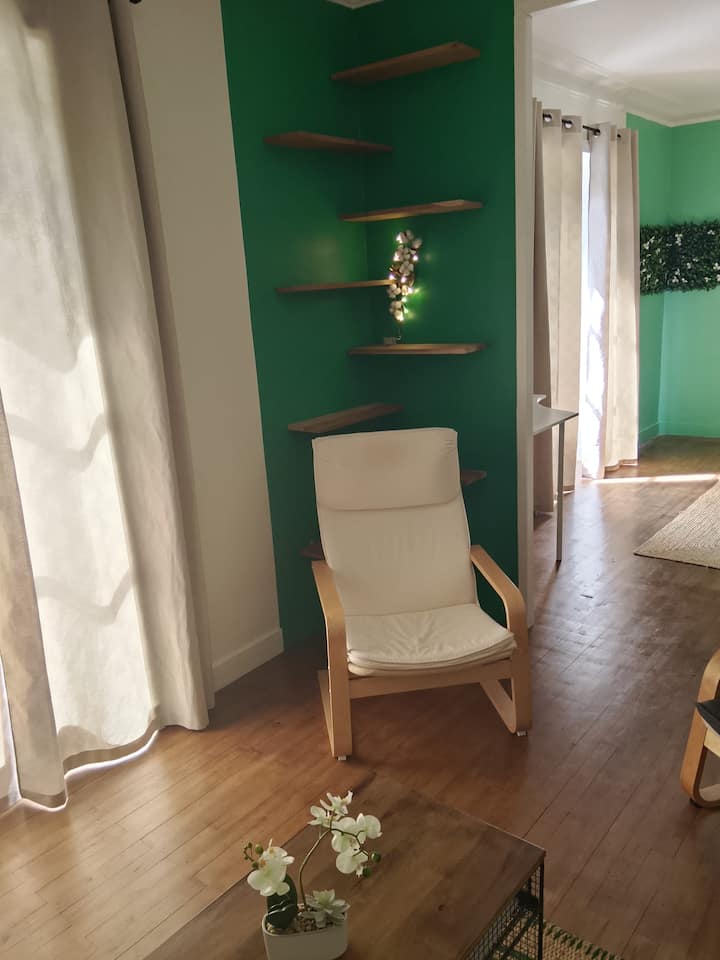 Le Nid Végétal. Centre De Nantes. 5 Voyageurs - Nantes