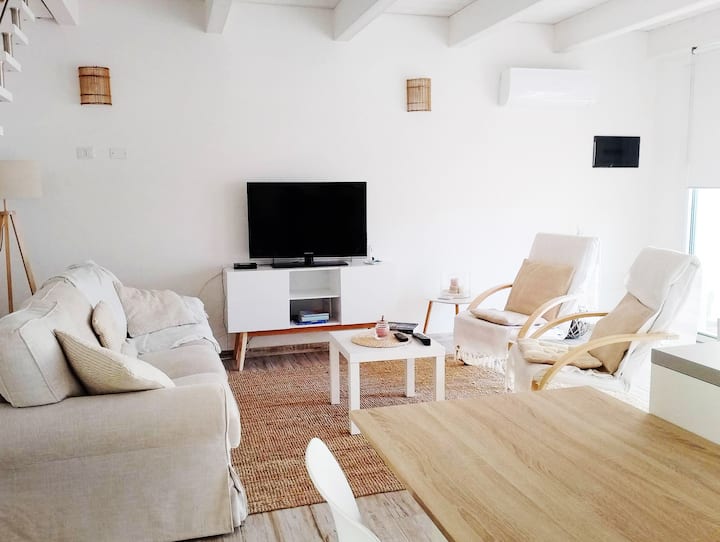 Sardinia Comfy Home
(Cin It095018c2000q6063) - Cabras