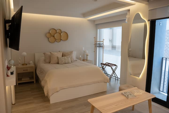 Nura Loft | Bright & Serene Living - Scala Towers - Guadalajara