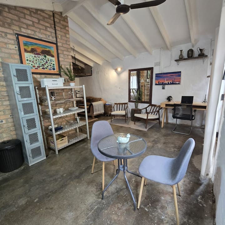 Rustic Charm - Randburg