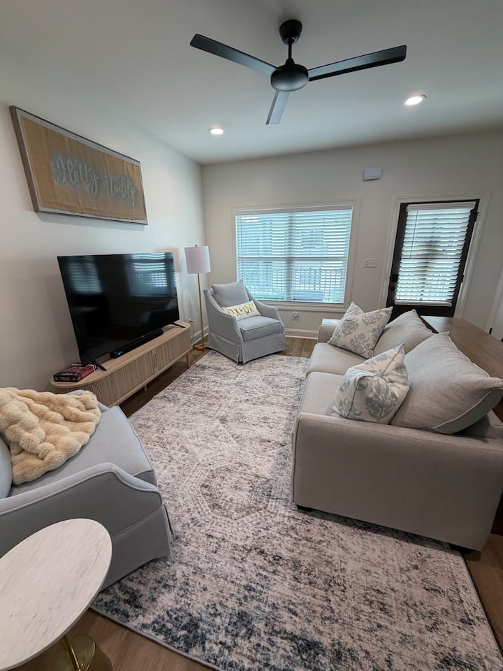 Stylish Oxford Condo Minutes From Ole Miss - Oxford, MS