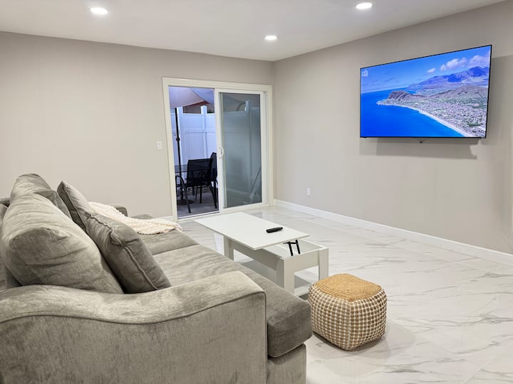 Modern 2br/2ba Near Bolsa•beaches•disneyland - Bolsa Chica State Beach, CA