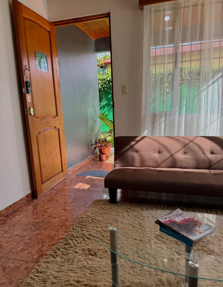 Spacious 3br Home · Sleeps 9 · Private Yard - La Fortuna