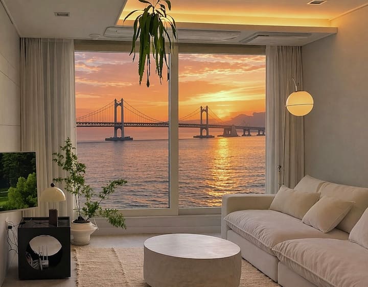 Gwangalli Gwangan Bridge Ocean View Stay - Busan