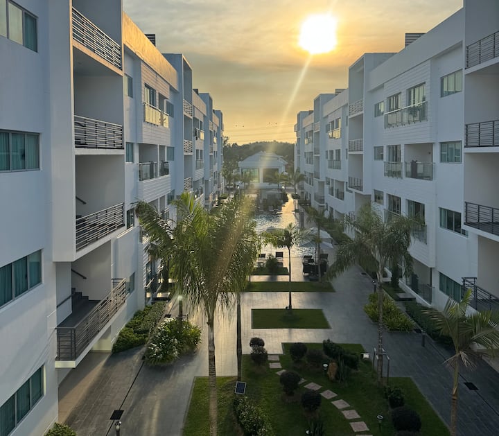 Cozy 3.5 Bedroom Apt W/pool At Menglait, Gadong - Brunei