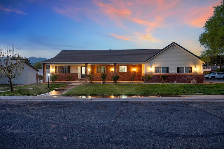 The Bucket List House In Serene Toquerville Utah. - La Verkin, UT