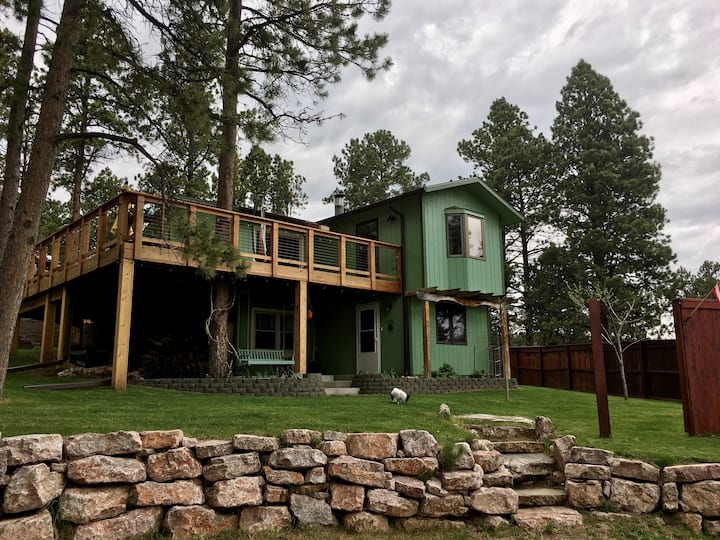 Black Hills Getaway - Custer, SD