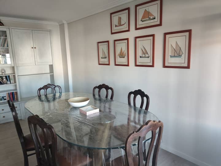 Apt Perto Da Estação De Comboios - Aveiro