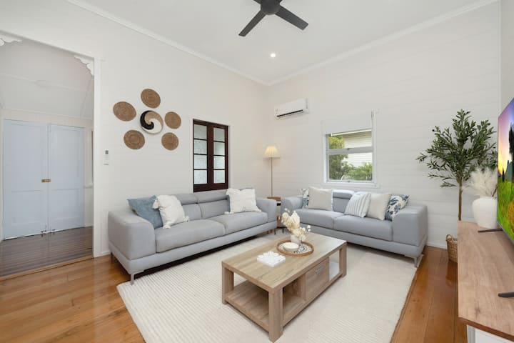 West End Haven - Mountain Views - Next To City - Townsville