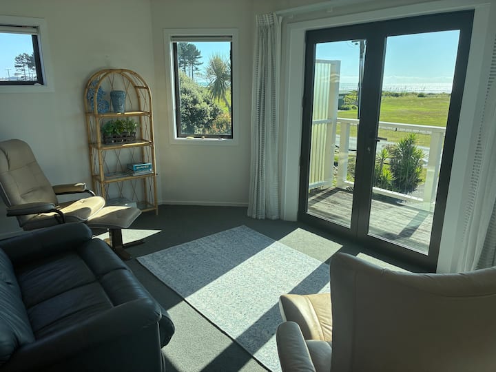 Beachfront Property At The Heart Of Carters Beach. - Westport