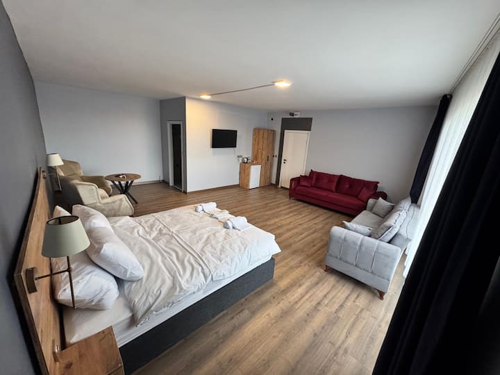 Yaşamkent'te 60m² Konfor: Sıfır & Modern Suit - Koru