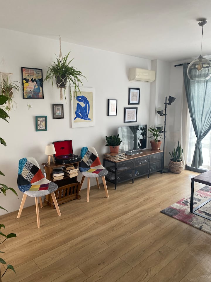 “Beach & Peaches” • Sunny 2br Flat - Varna