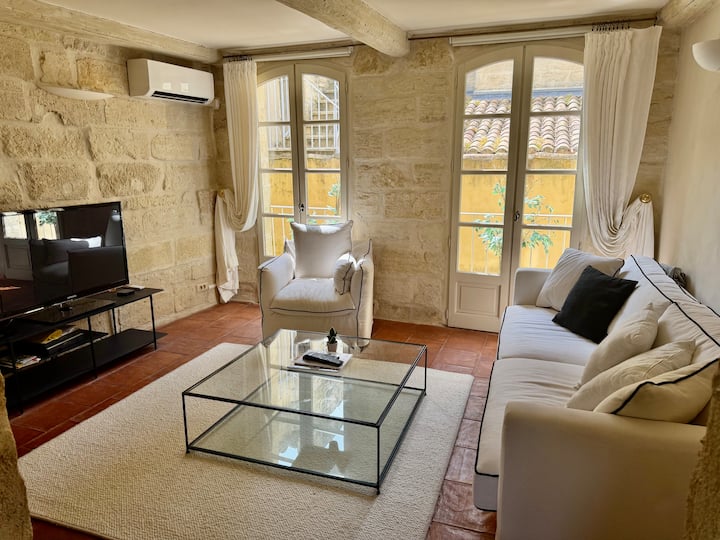 A Vaulted Gem In The Historic Heart Of Uzès - Uzès