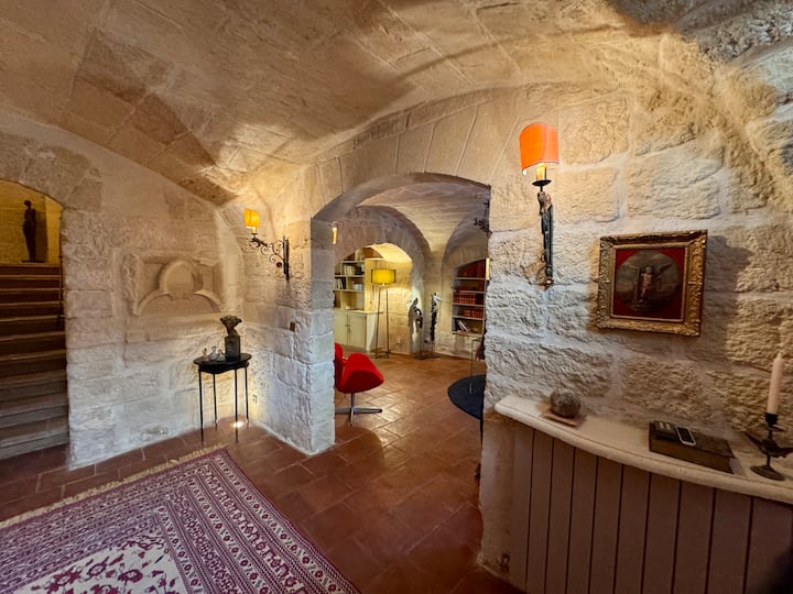 Centre Historique Uzès
ÉLégance & Voûtes En Pierre - Uzès