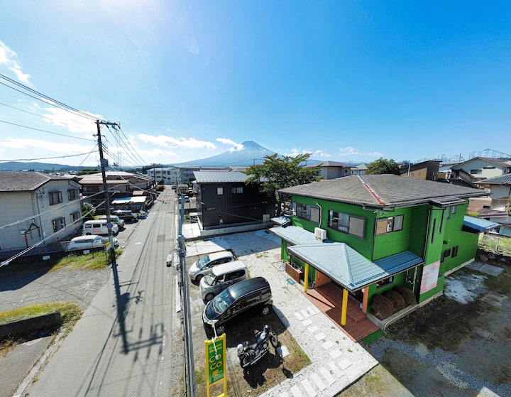 【月江寺駅から徒歩10分以内】最大22名宿泊可！富士山ビュー古民家｜広々空間＆観光に便利！ - 山梨県