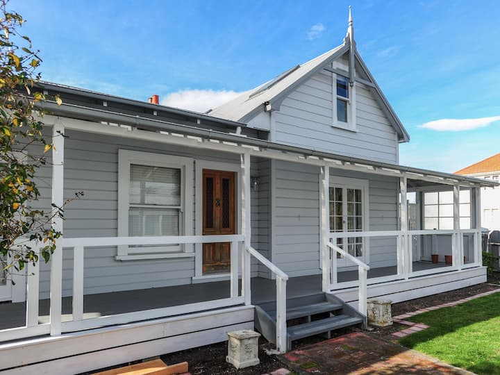 Puriri Downtown Villa - Napier, New Zealand