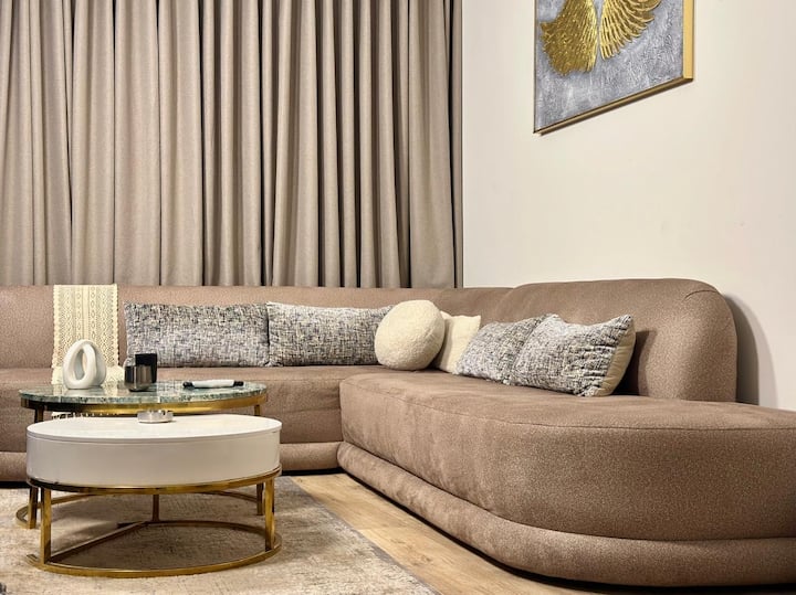 شقة أنيقة (غرفة وصالة) | حي الياسمين – موقع حيوي - Riad