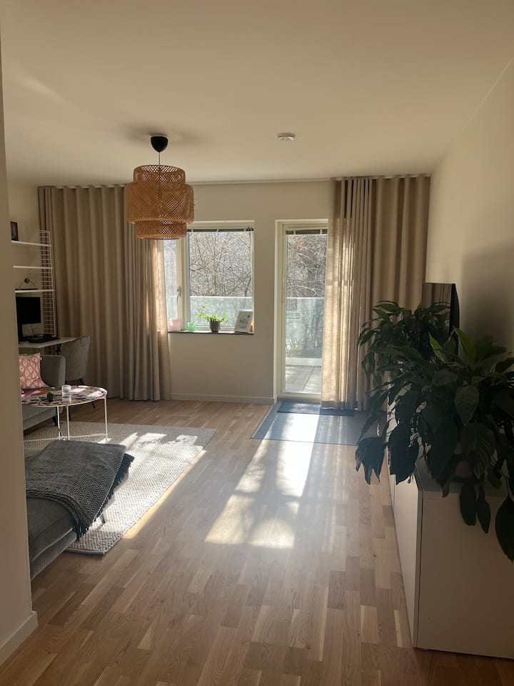 Eget Våningsplan I Ett Townhouse Nära Till Stan - Stockholm