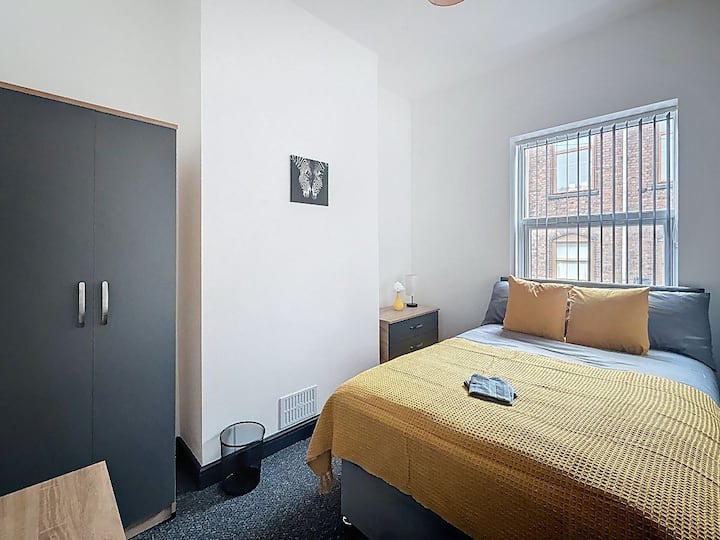 Plus Properties Eastwood 2 - Stoke-on-Trent