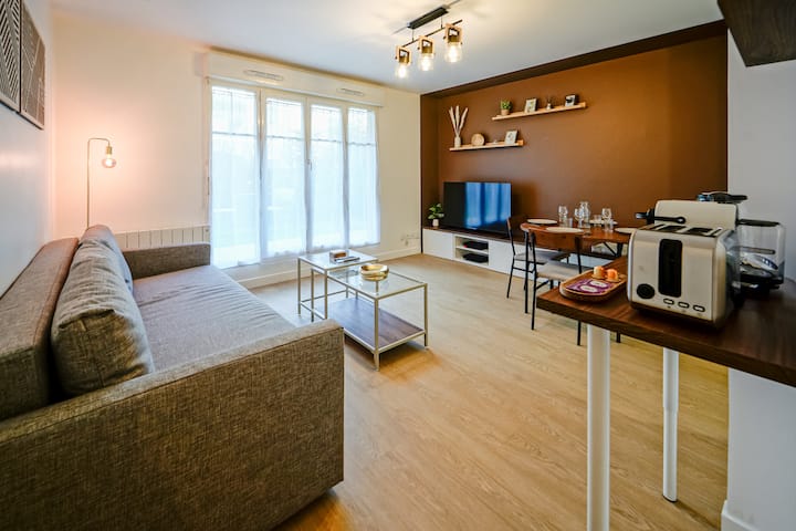 Disneyland Paris à 12 Minutes • The City Garden - Bussy-Saint-Georges