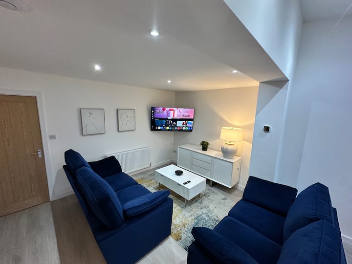 Stylish 6 Bed Home Sleeps 12 Nec, Airport Solihull - Birmingham