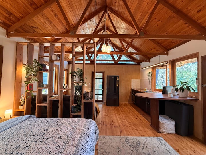 Red Tree Retreat - Stirling