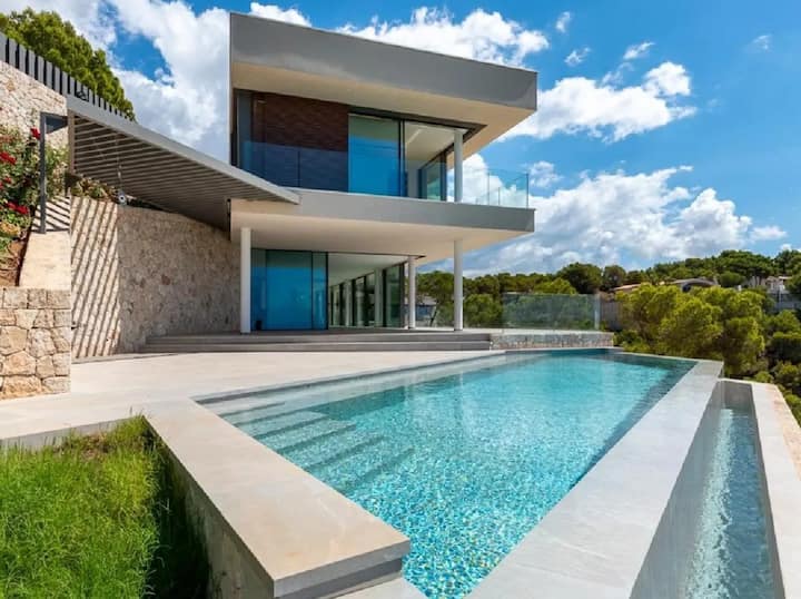 Stunning 5 Bedrooms Villa With Pool - Magaluf