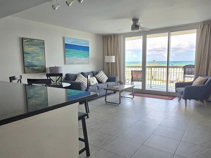 Condo On The Beach/ocean View/pelican Beach Resort - Destin, FL