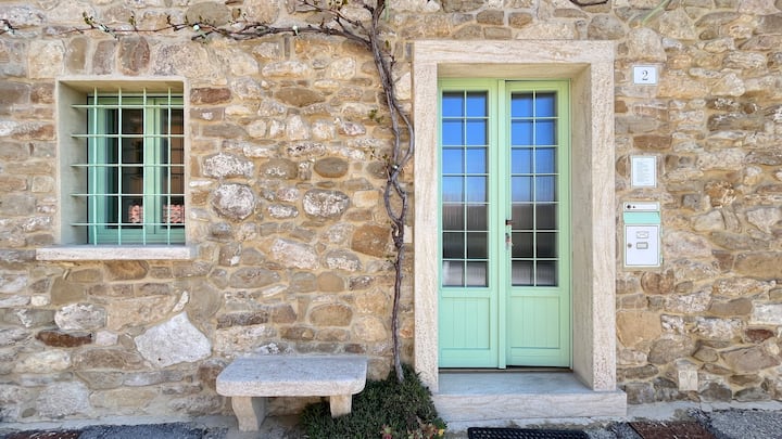 Guido's Stone House · Old World Charm & Views - San Marino