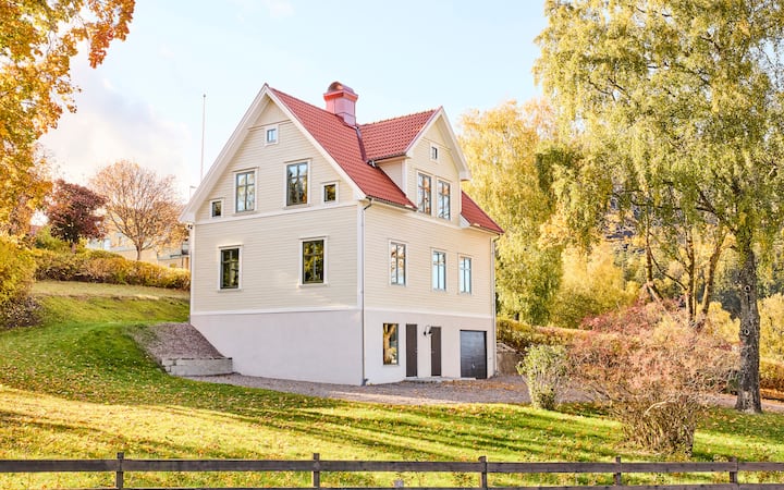 Toppmodern Lägenhet I Sekelskiftesvilla - Taberg