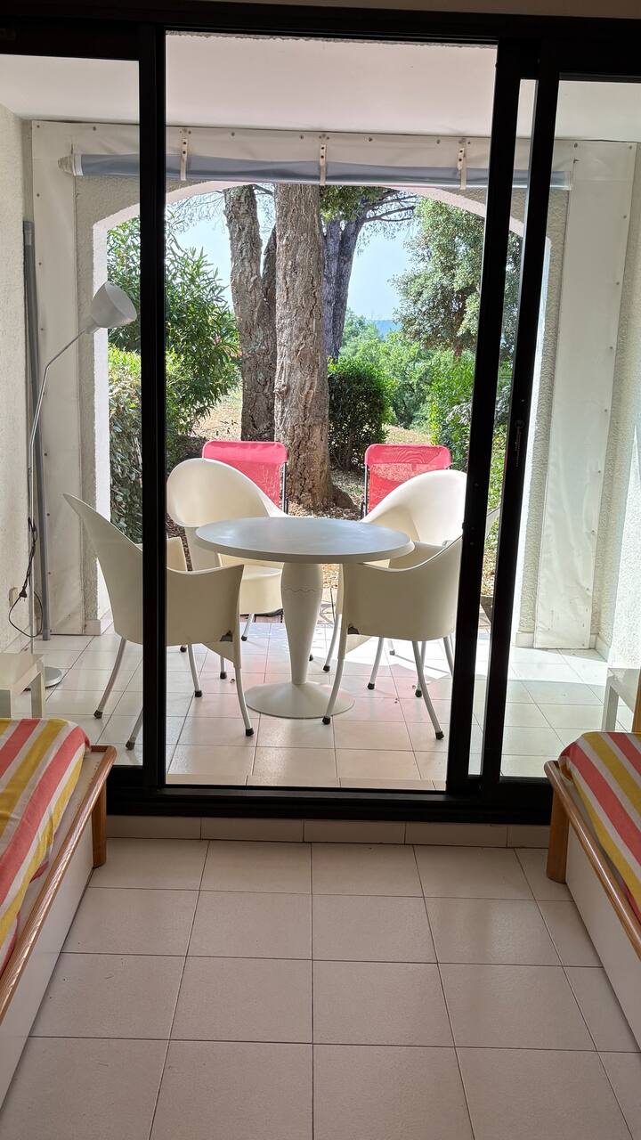 Appartement 4 Personnes Grimaud Côte D’azur. - Grimaud
