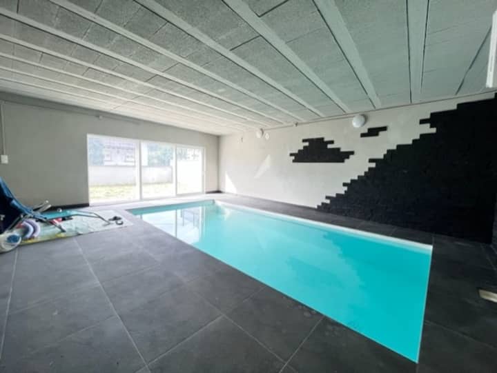 Grande Maison Avec Piscine Intérieure Chauffée - Barr