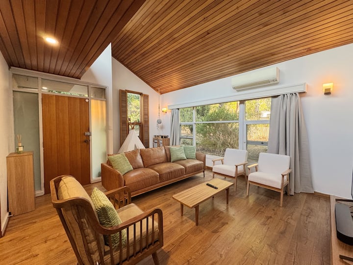 Relaxing Adelaide Hills Stay | Deck, Bbq, Wildlife - Adelaide