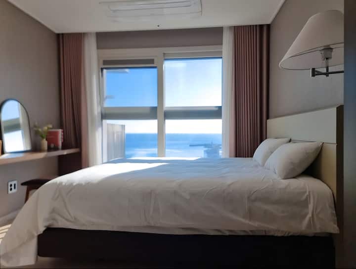 #[거실및모든방오션뷰]#방3개#화장실2개#최신식인테리어 레지던스# - Busan