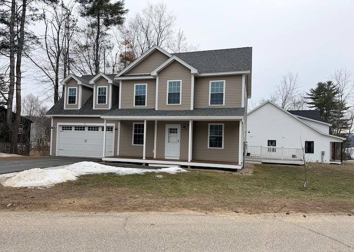 Spacious, Quiet Getaway, Near Silver Lake - Laconia, NH