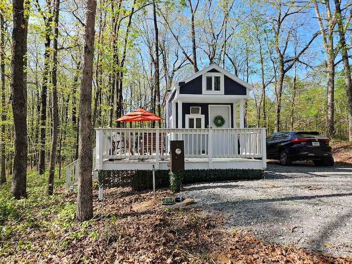 Cloudcrawler: Tiny Home Near Cloudland Canyon! - Summerville, GA