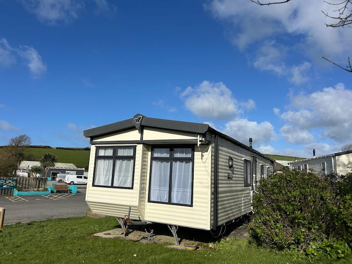 Sunshine, Newquay Bay Resort - Newquay