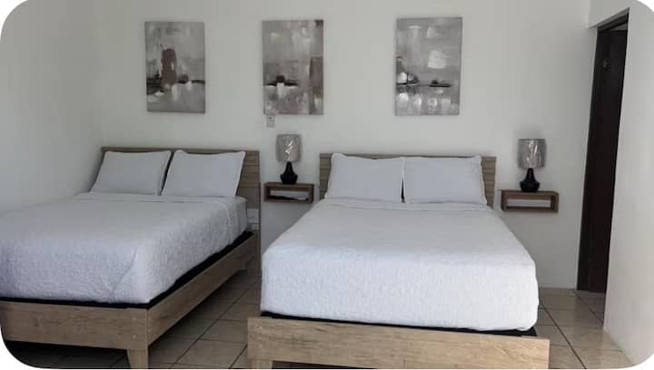 El Valle Lajas - Guánica