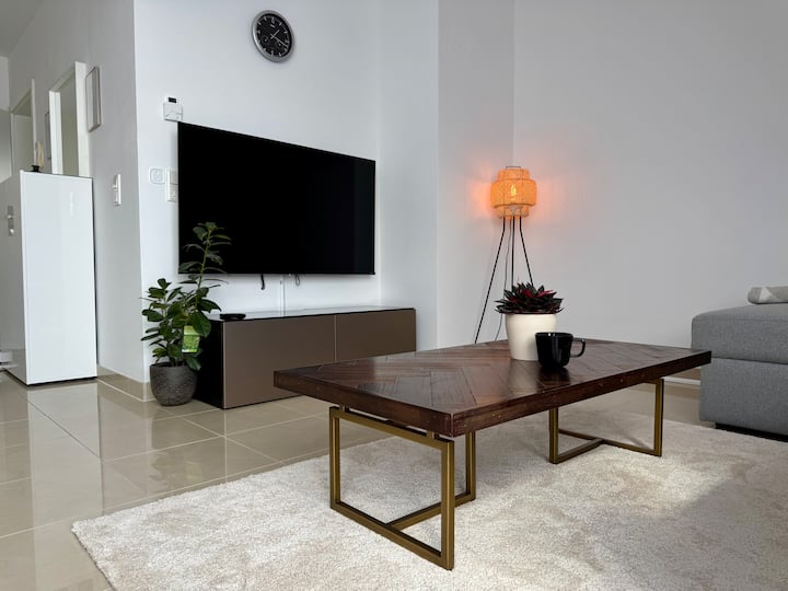 Gemütlich, Nahe Köln, Mit Kostenlosem Parkplatz - Bergheim, Germany