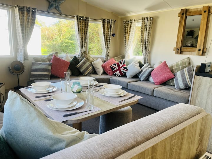 Holiday Home Torbay, Devon
Nr Goodrington Sands. - Totnes