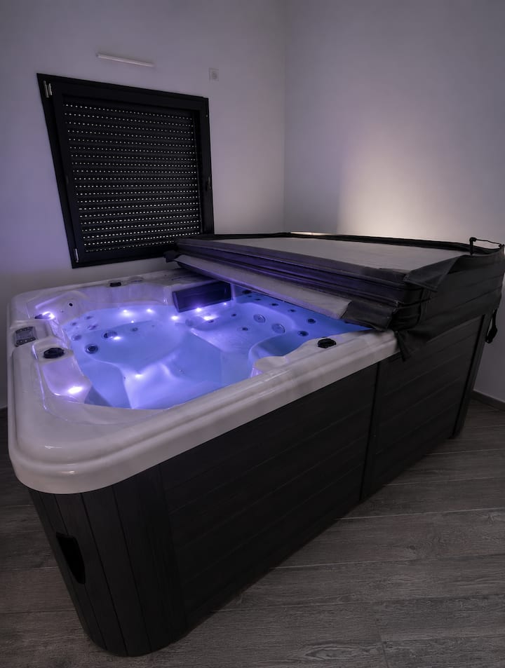 Maison Moderne Avec Jacuzzi à Brétignolles Sur Mer - Les Sables-d'Olonne