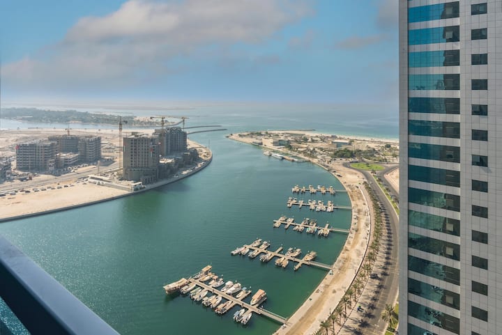 Elegant Seaview Apartment In Beach Tower Stay Now! - Sharjah